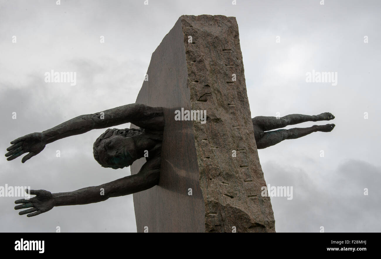 Statue woman swimming pool hi-res stock photography and images - Alamy