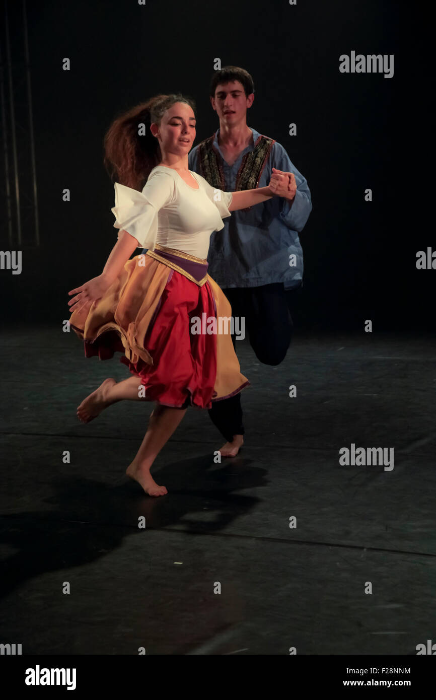 Israeli Folk Dance Steps