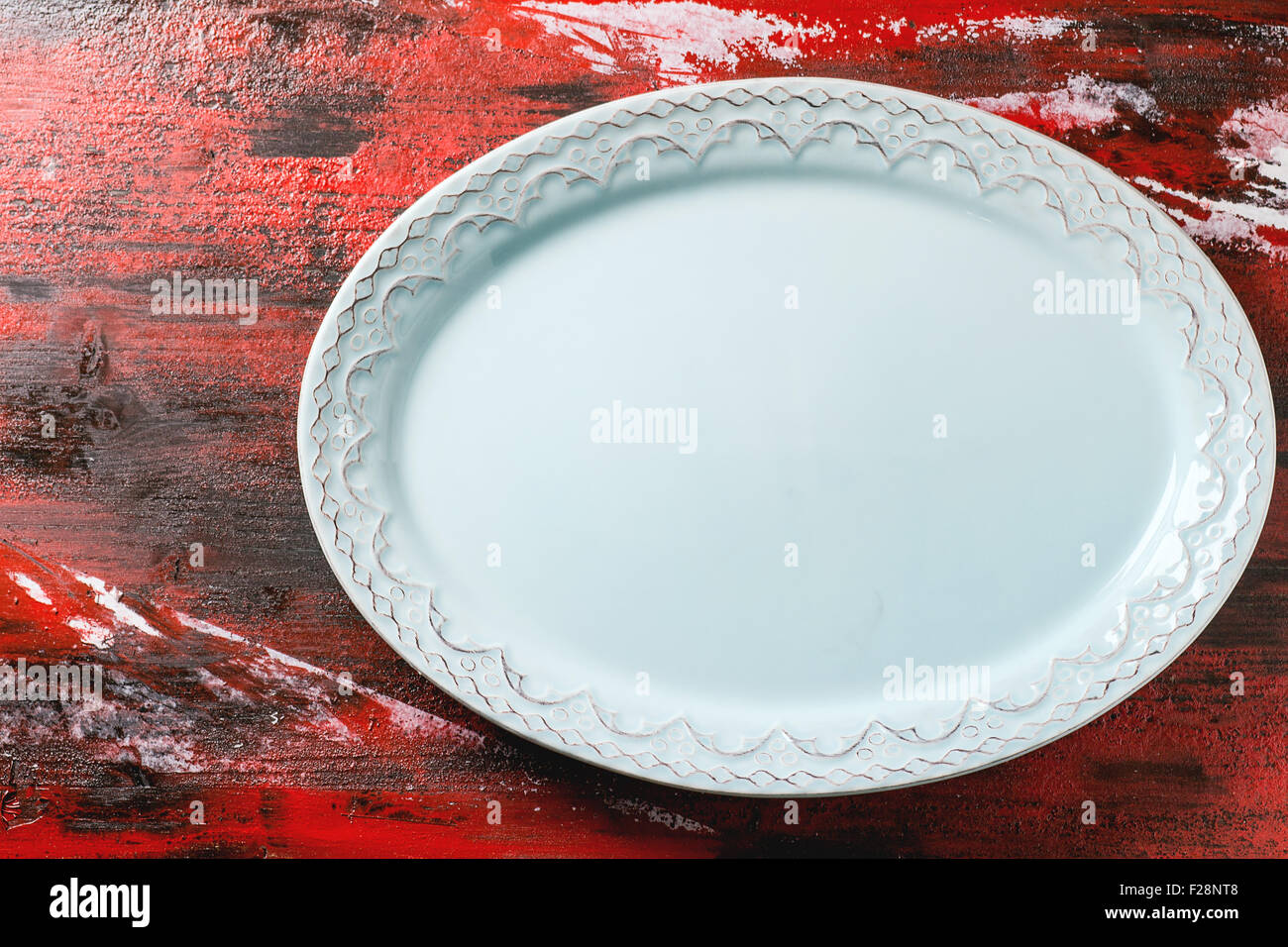 Empty oval plate on hi-res stock photography and images - Alamy