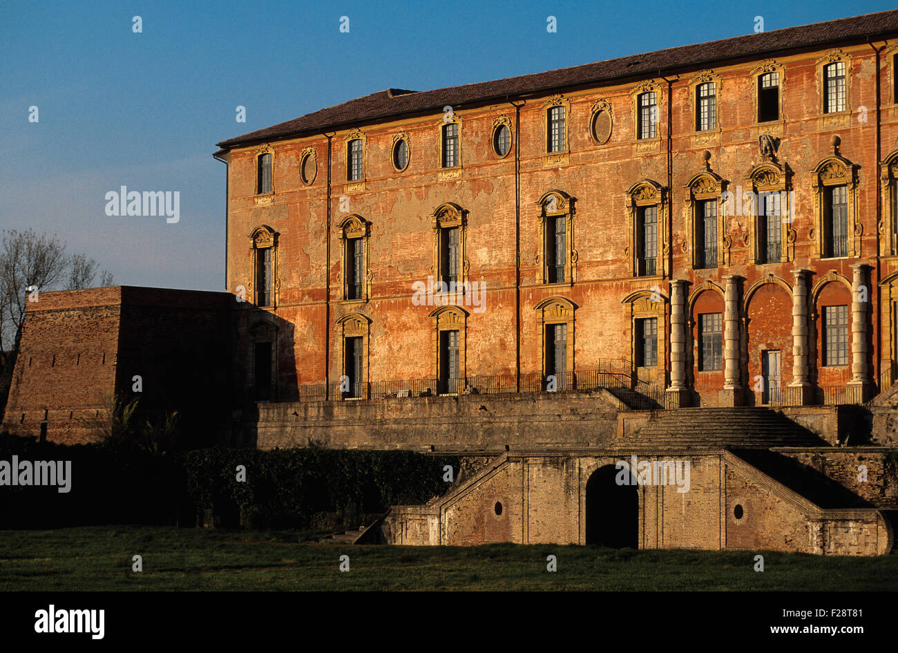 Palazzo ducale di modena hi-res stock photography and images - Alamy