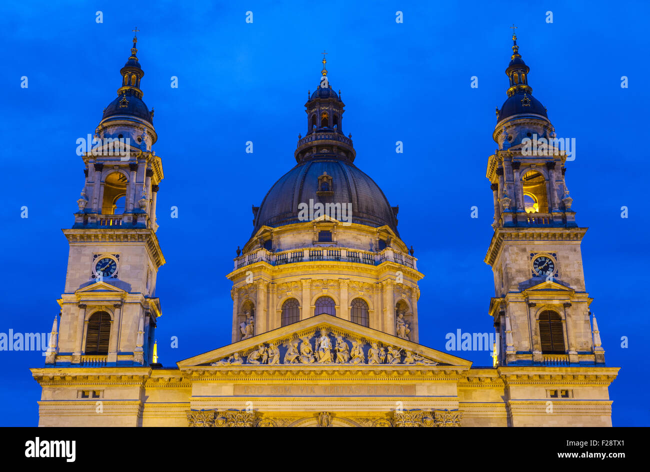 A dusk-time view of the historic St. Stephen’s Basilica in Budapest ...