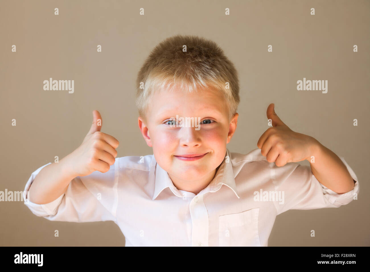 Hand palm up boy hi-res stock photography and images - Alamy