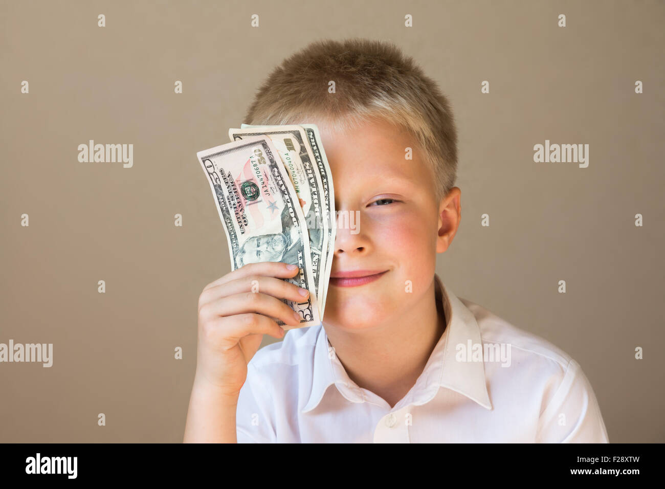 Child Currency High Resolution Stock Photography and Images - Alamy