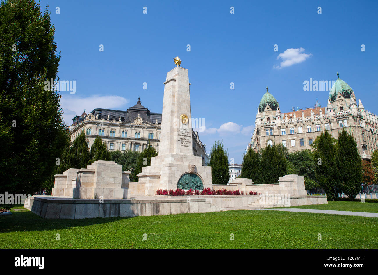 The Soviet War Memorial in Freedom Square, Budapest Stock Photo - Alamy