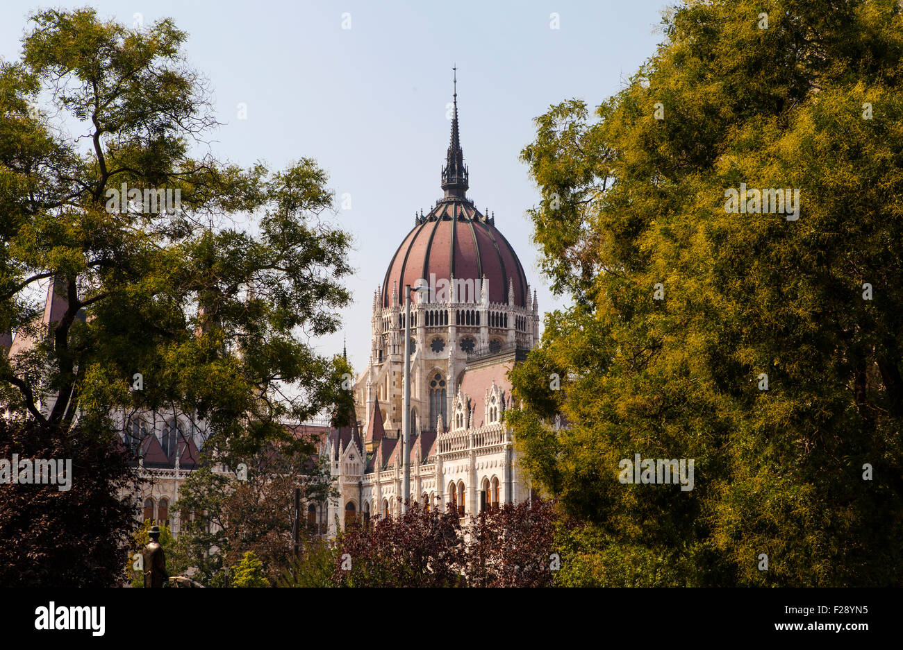 Trees in budapest hi-res stock photography and images - Alamy