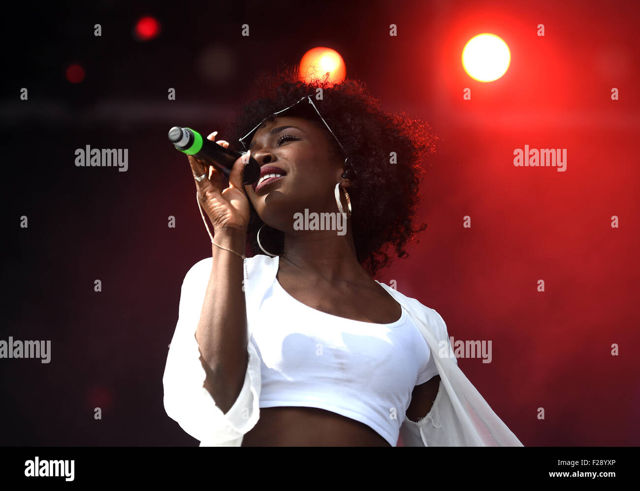 Clean bandit singer hi-res stock photography and images - Alamy