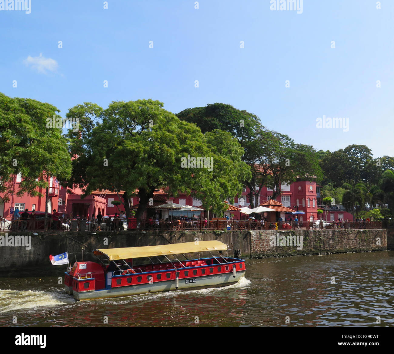Cruise boat on Melaka river, Melaka (Malacca), Malaysia, Asia Stock ...
