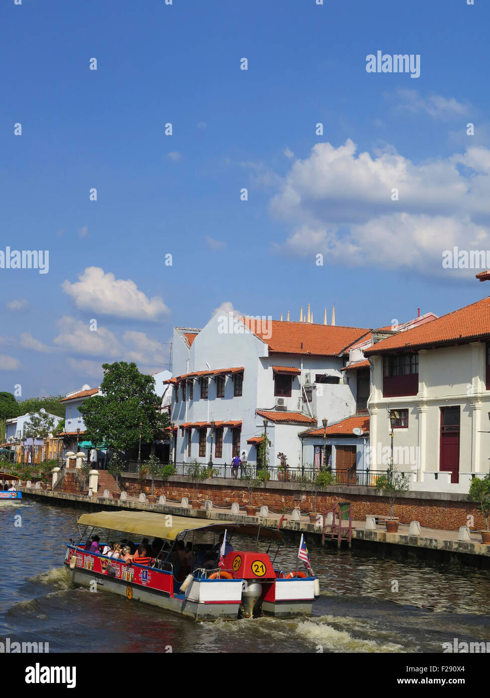 Cruise boat on Melaka river, Melaka (Malacca), Malaysia, Asia Stock ...