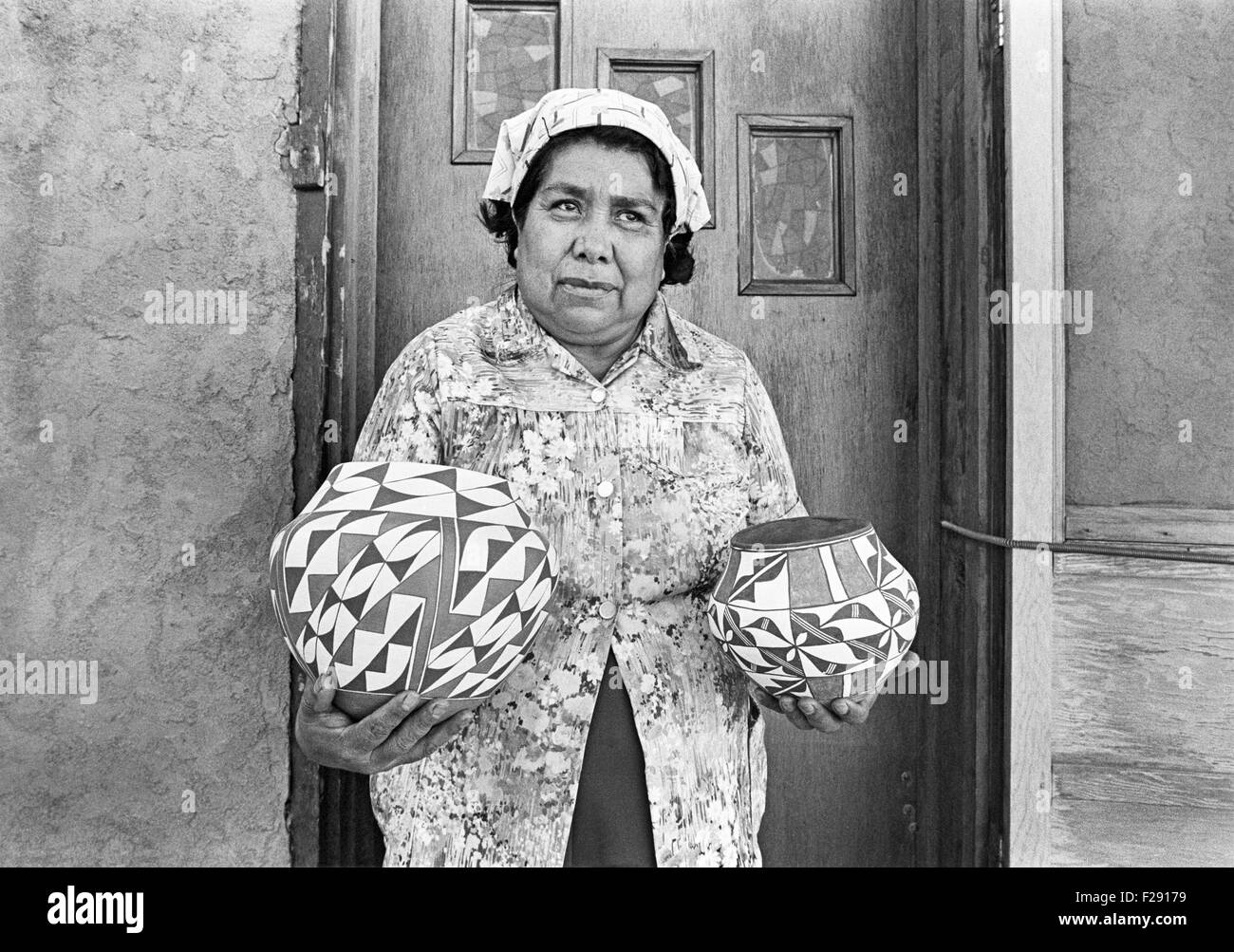 Acoma Pueblo Indian Pottery High Resolution Stock Photography and ...