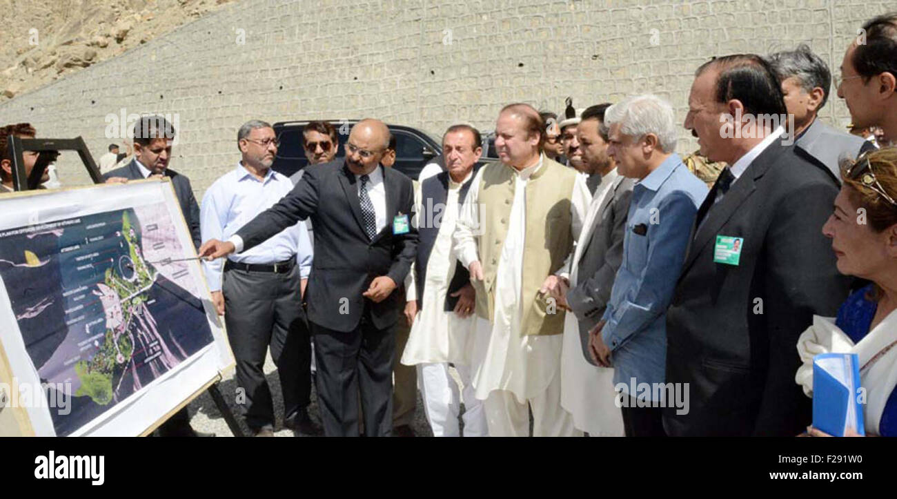 Prime Minister Muhammad Nawaz Sharif being briefed about the projects ...