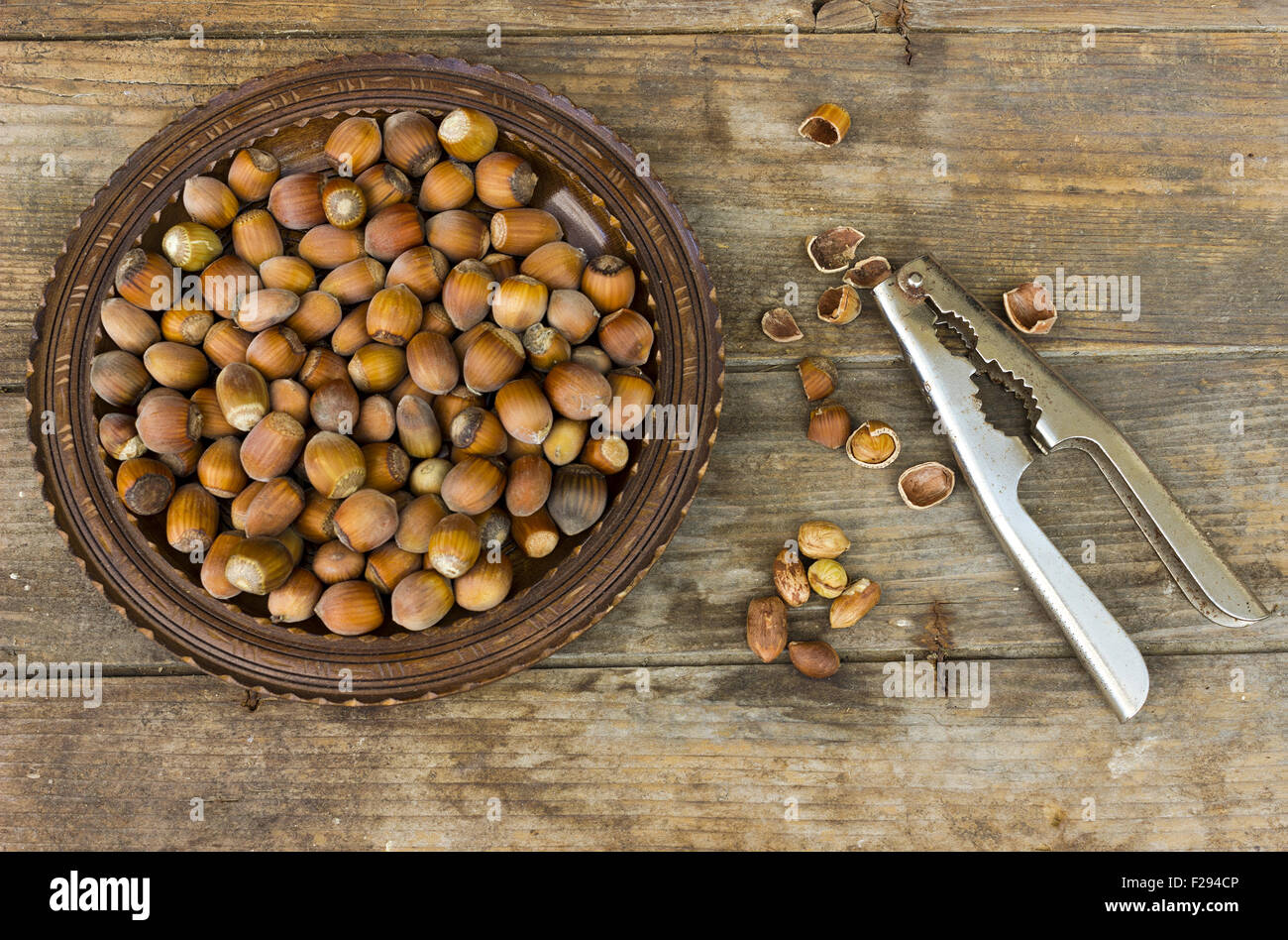 Hazel cob nut hi-res stock photography and images - Alamy
