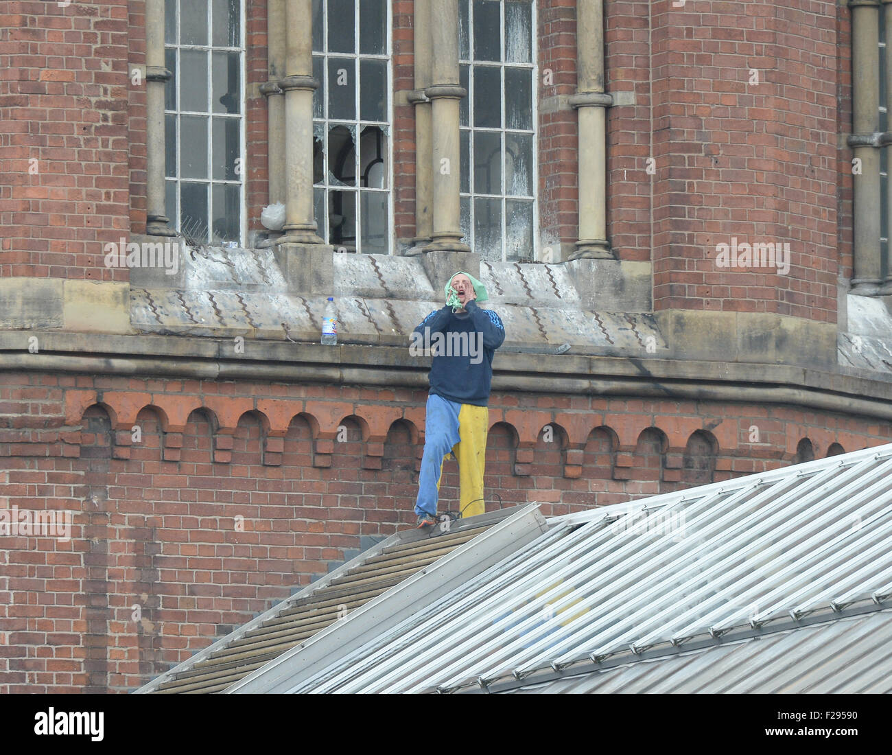 Inmate on the roof hi-res stock photography and images - Alamy