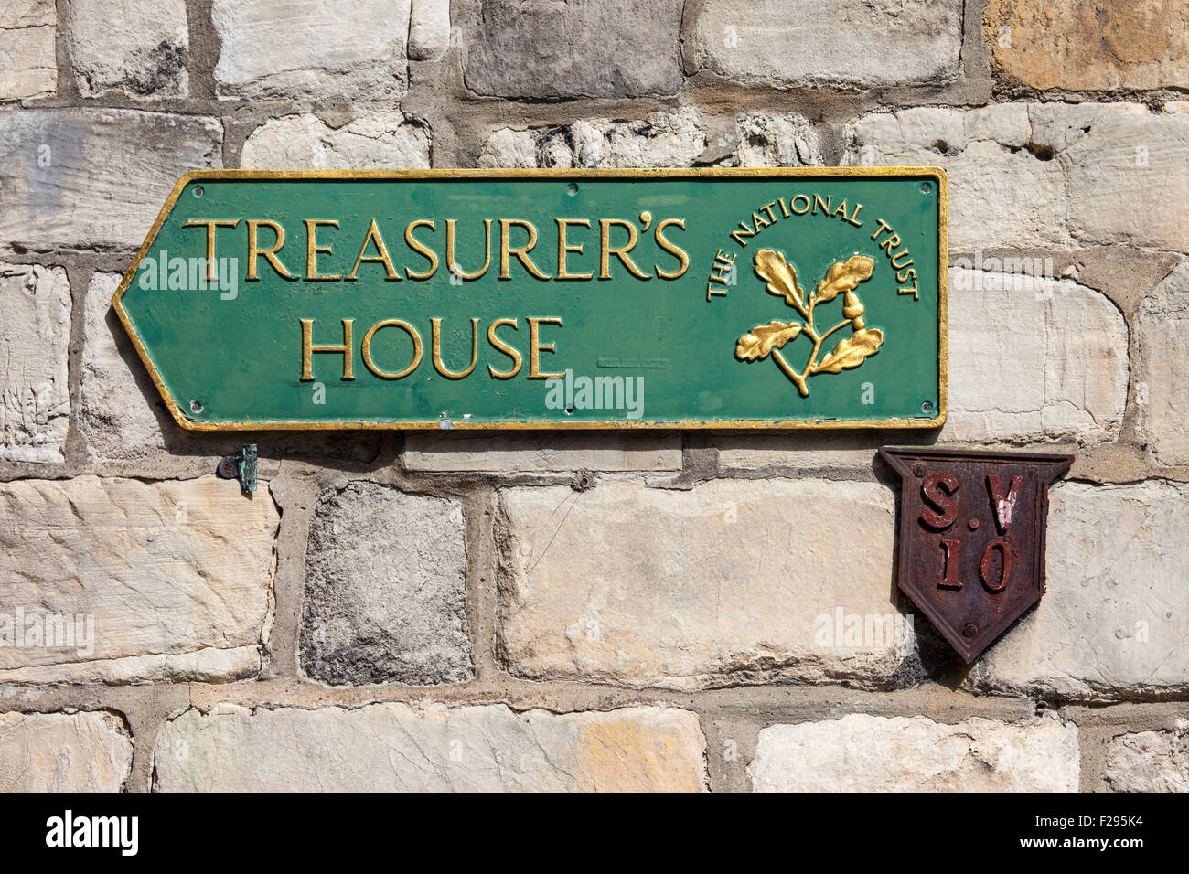 A sign for Treasurer’s House in York, England Stock Photo - Alamy