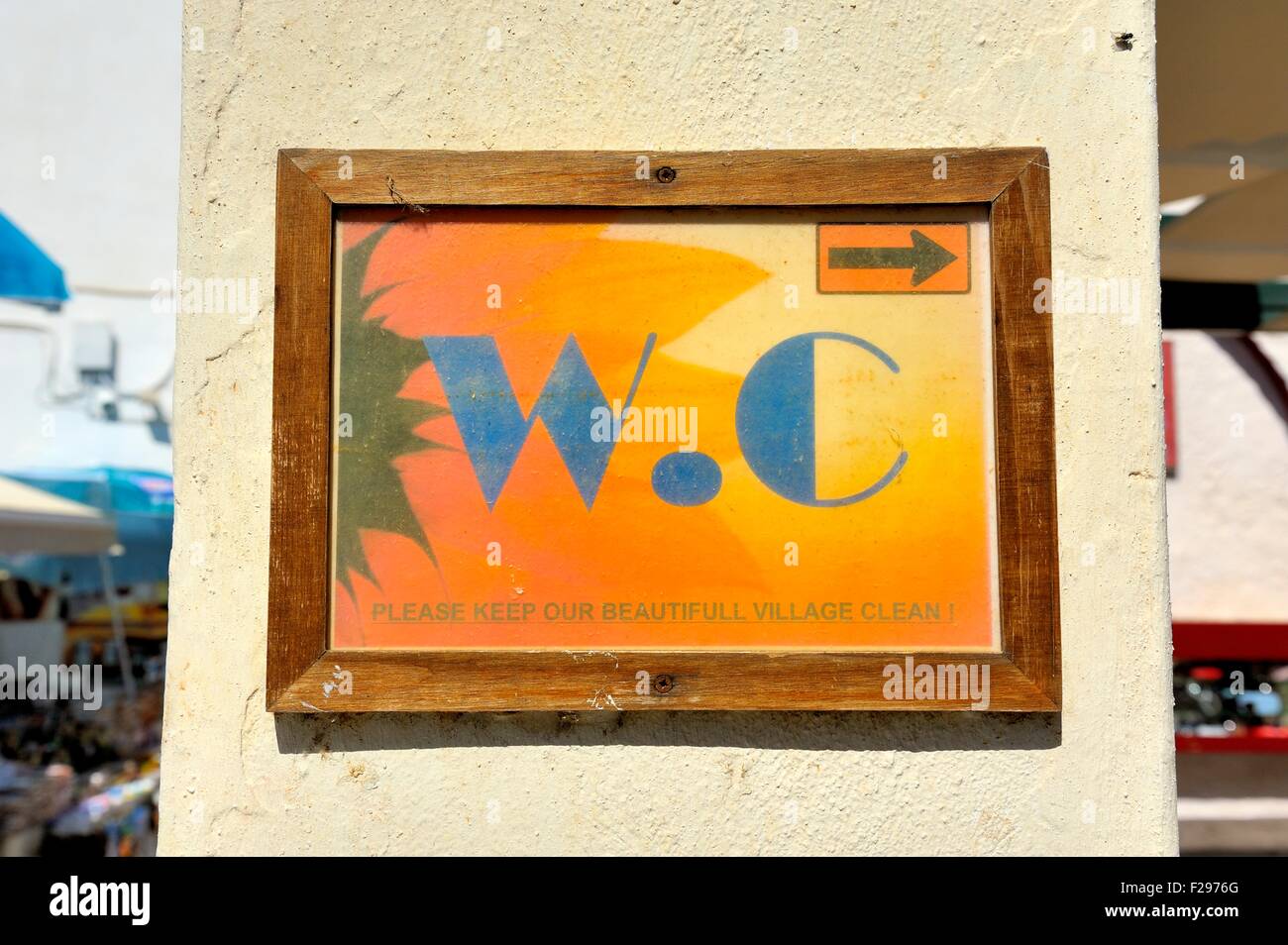 Public toilets sign hi-res stock photography and images - Alamy