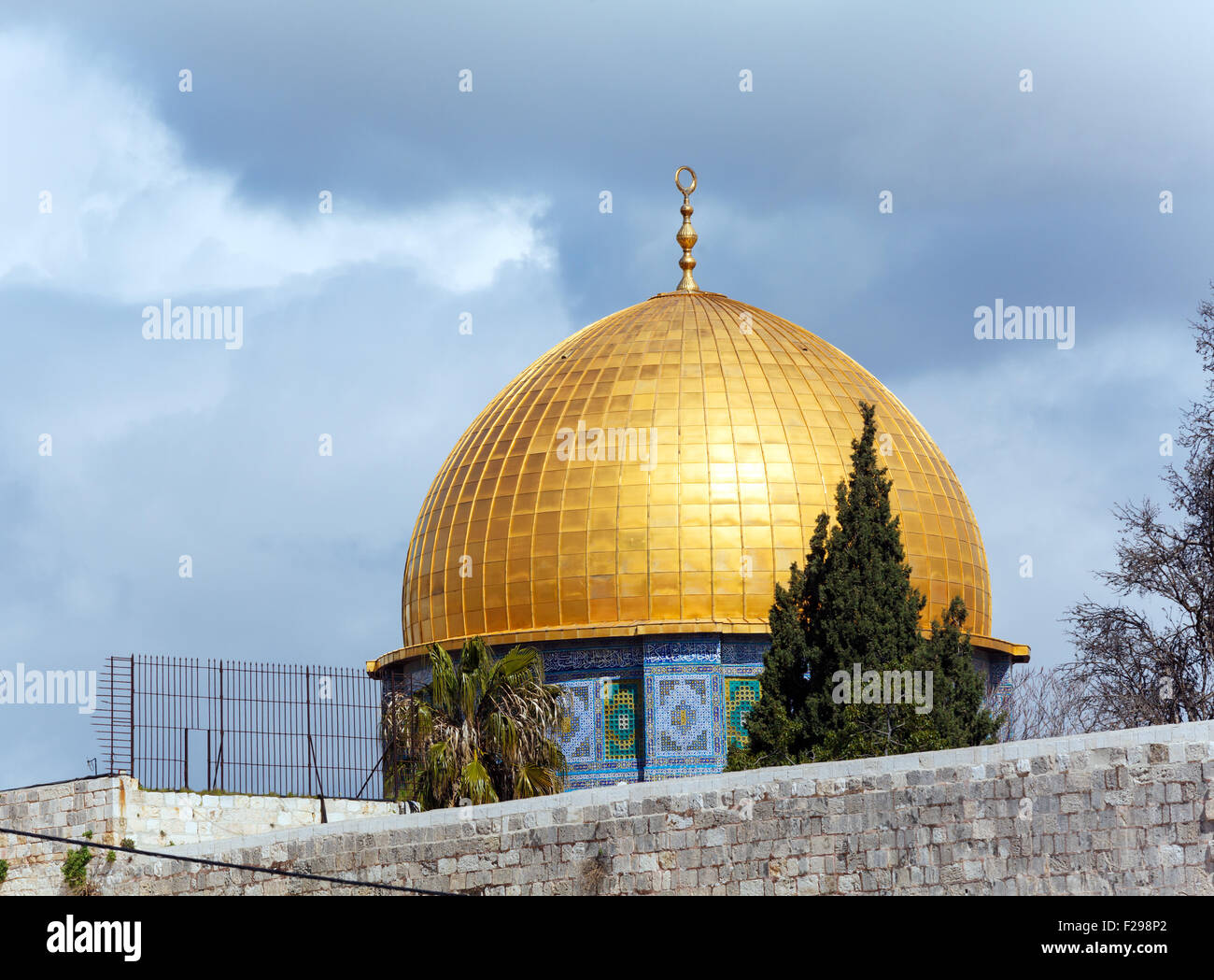 Al aqsa mosque temple mount old city hi-res stock photography and ...
