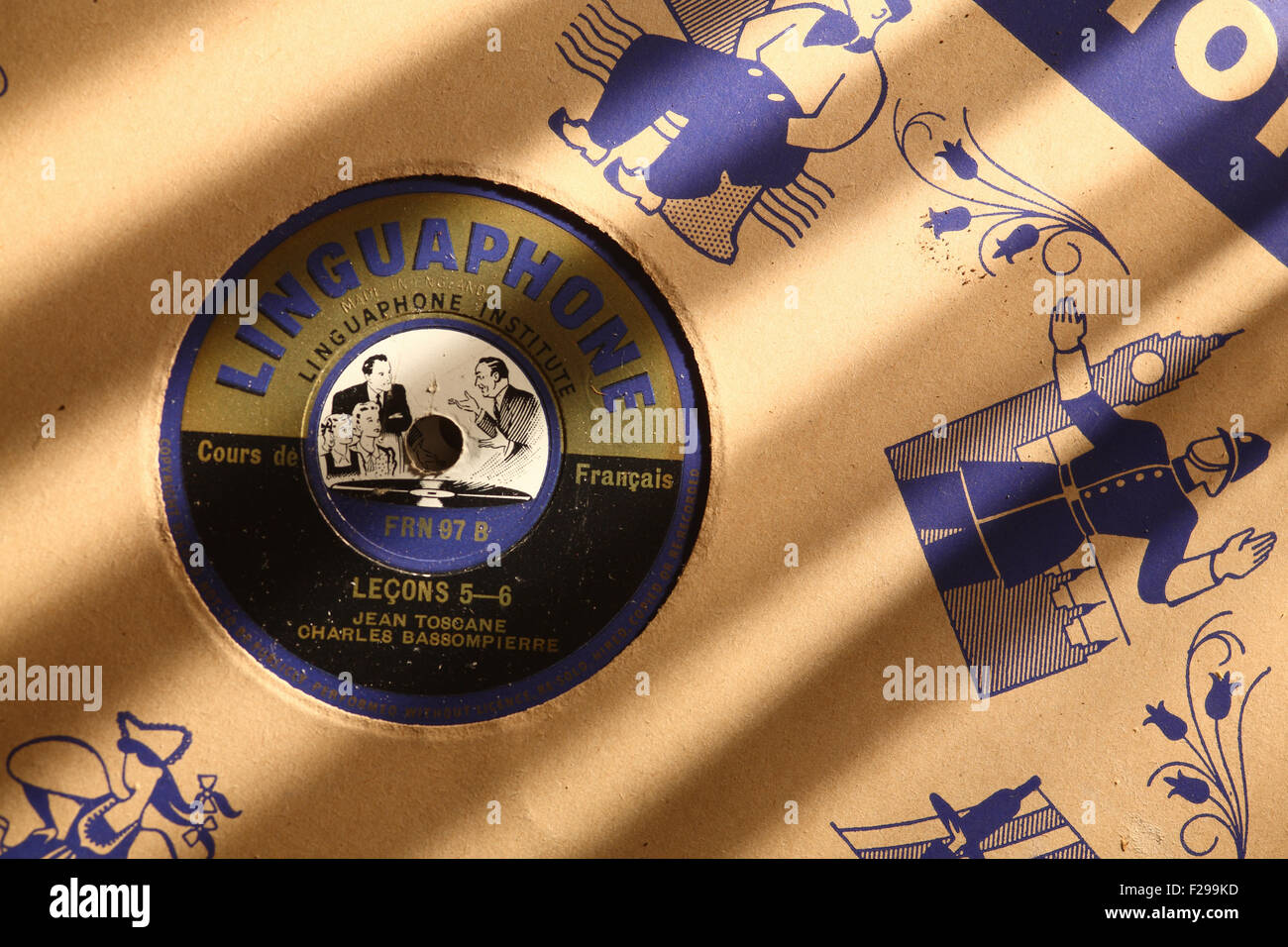 78 rpm records hi-res stock photography and images - Alamy