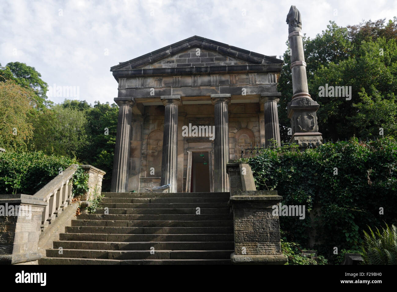 Non conformist architecture hi-res stock photography and images - Alamy