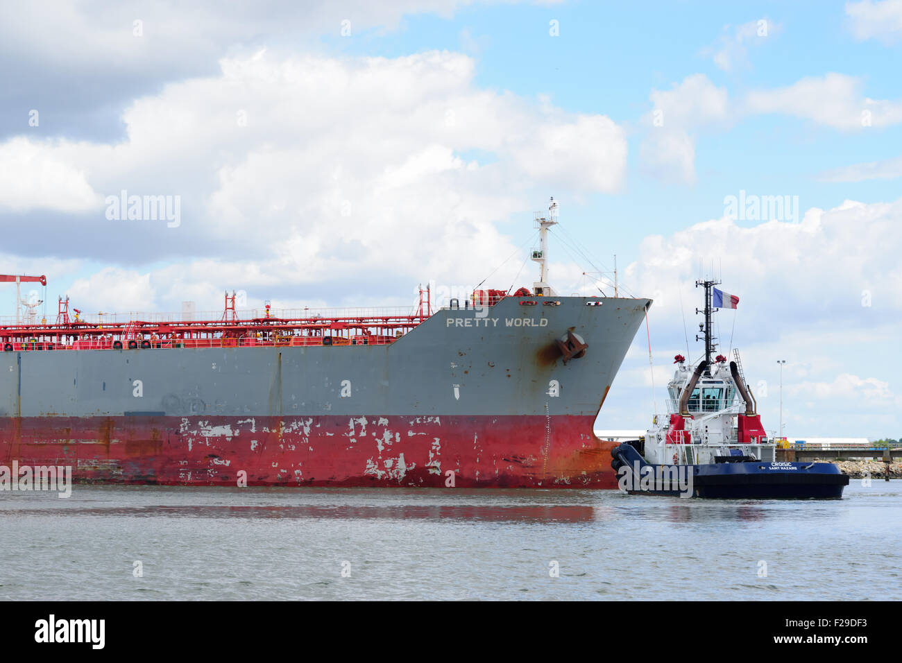 Bat ship hi-res stock photography and images - Alamy