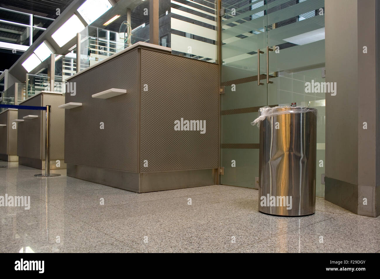 Check in hall airport time hi-res stock photography and images - Alamy