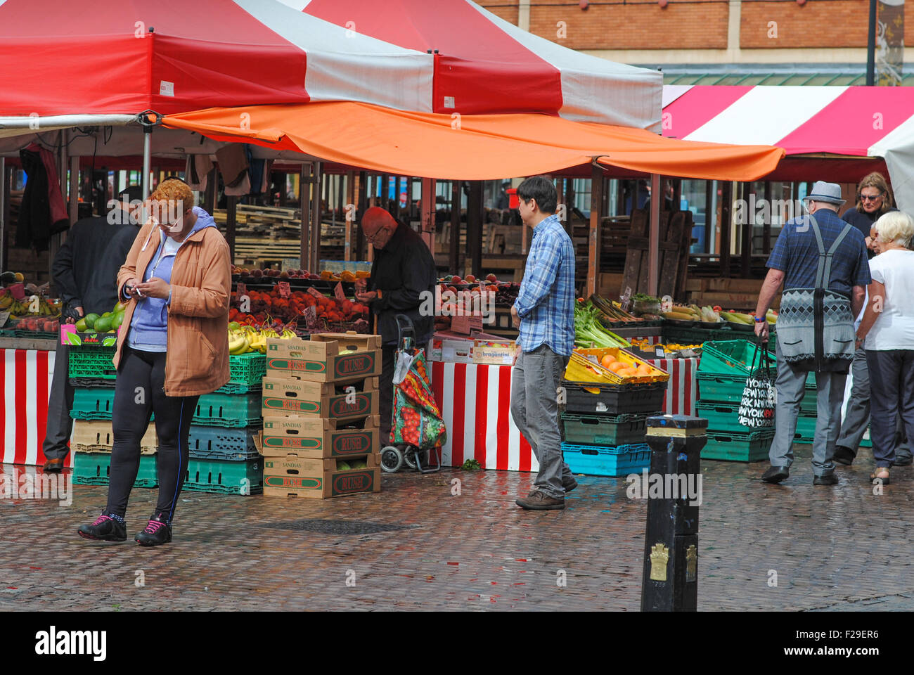 Northampton market stalls hi-res stock photography and images - Alamy