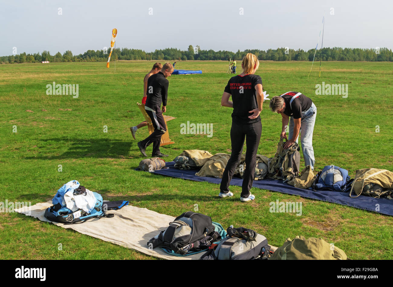 Parachutists - 2014. Packing of parachutes Stock Photo - Alamy
