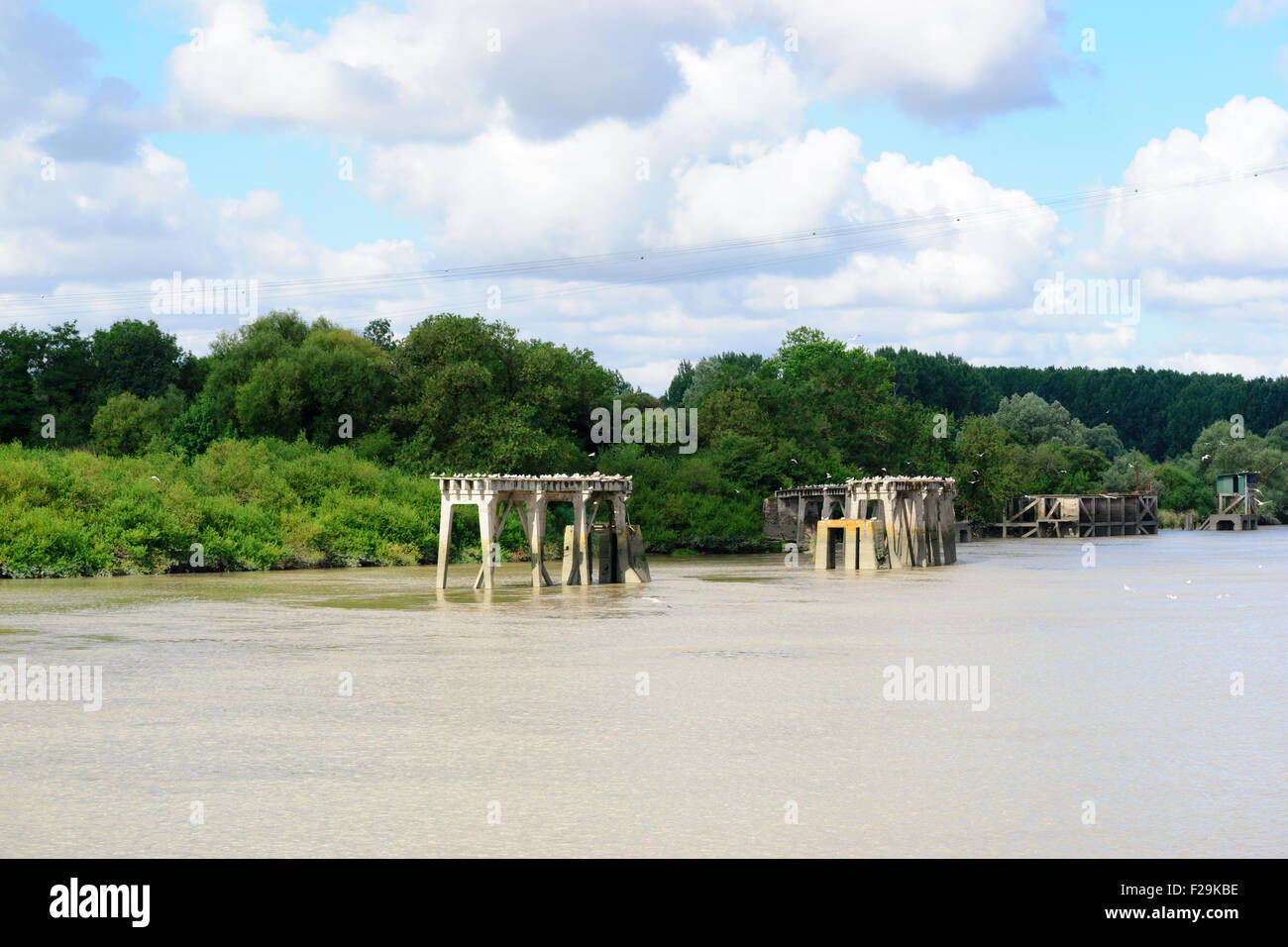 Loading jetty hi-res stock photography and images - Alamy