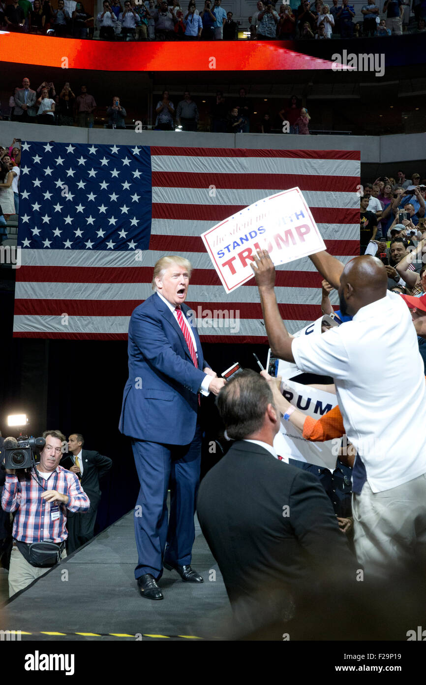 Dallas, Texas, USA. 14th September, 2015. Republican candidate Donald ...