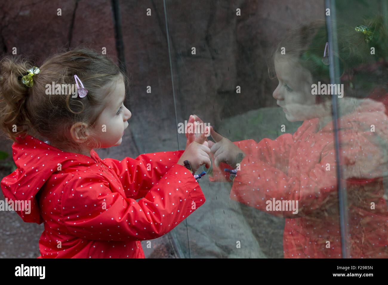Girl reflection hi-res stock photography and images - Alamy