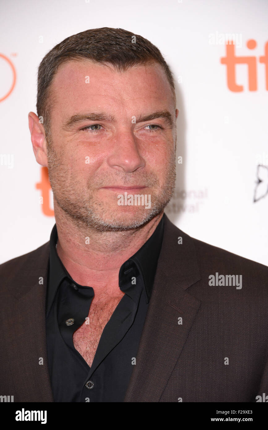Spotlight Actor Schreiber 60 Photos - Moonagedaydream.film