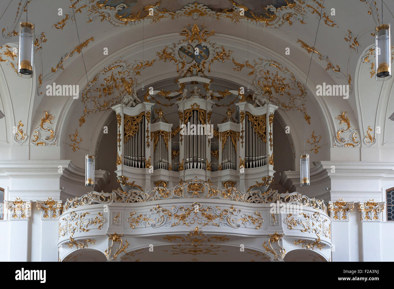 Baroque organ keyboard hi-res stock photography and images - Alamy