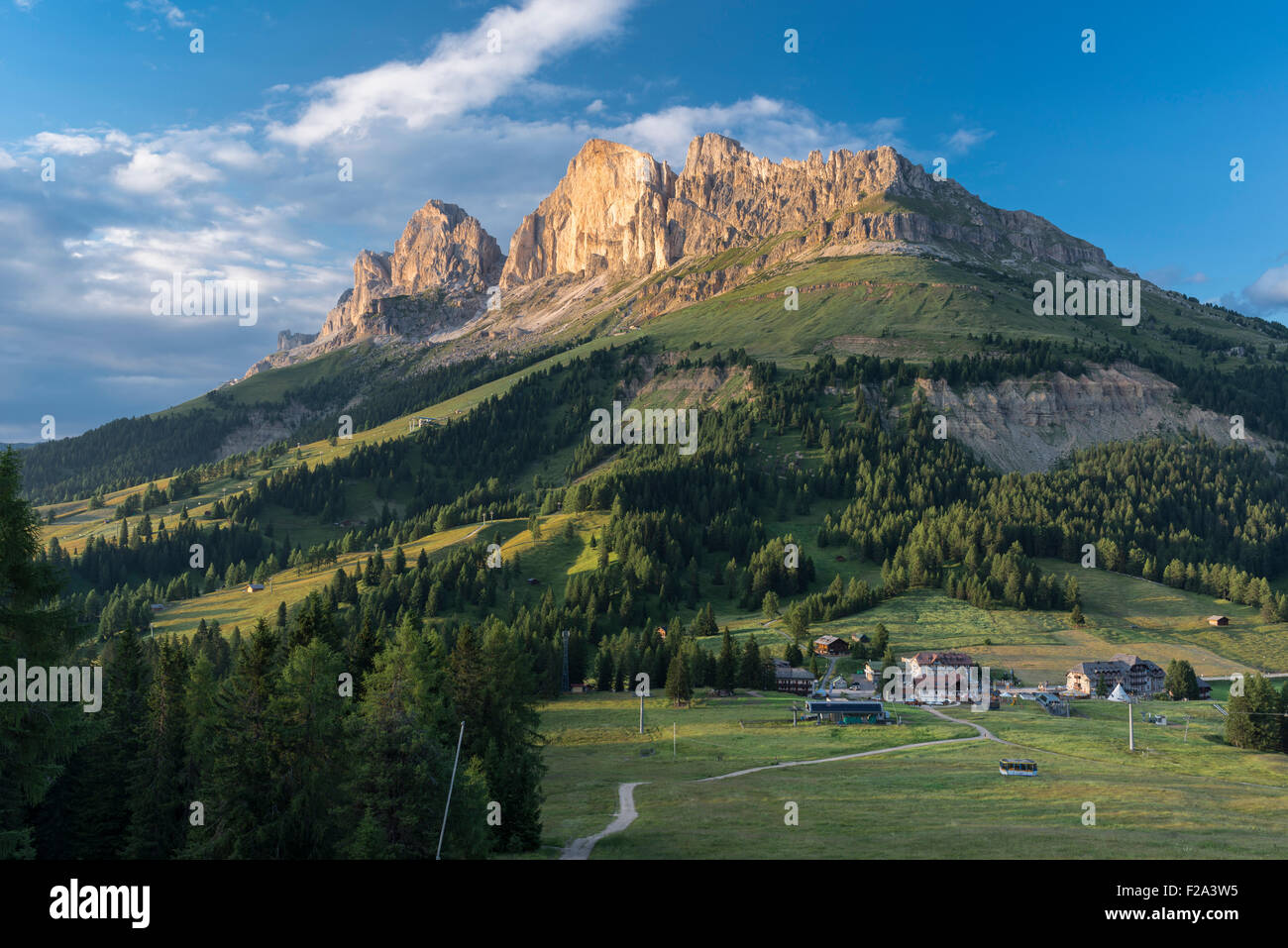 Western side of the Rosengarten group, Karerpass in front, Croda Rossa ...