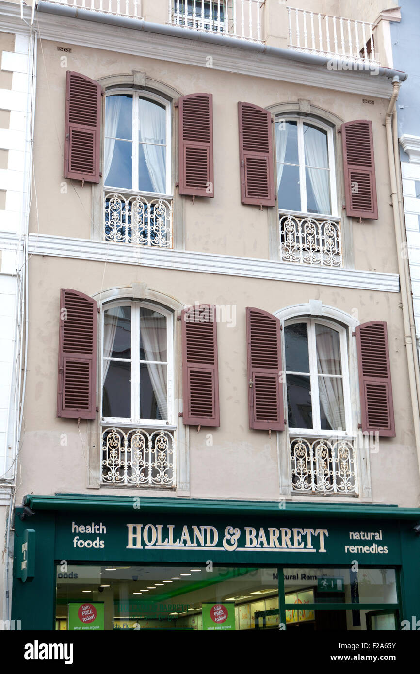 Historic building with shutters, Gibraltar, British terroritory in ...
