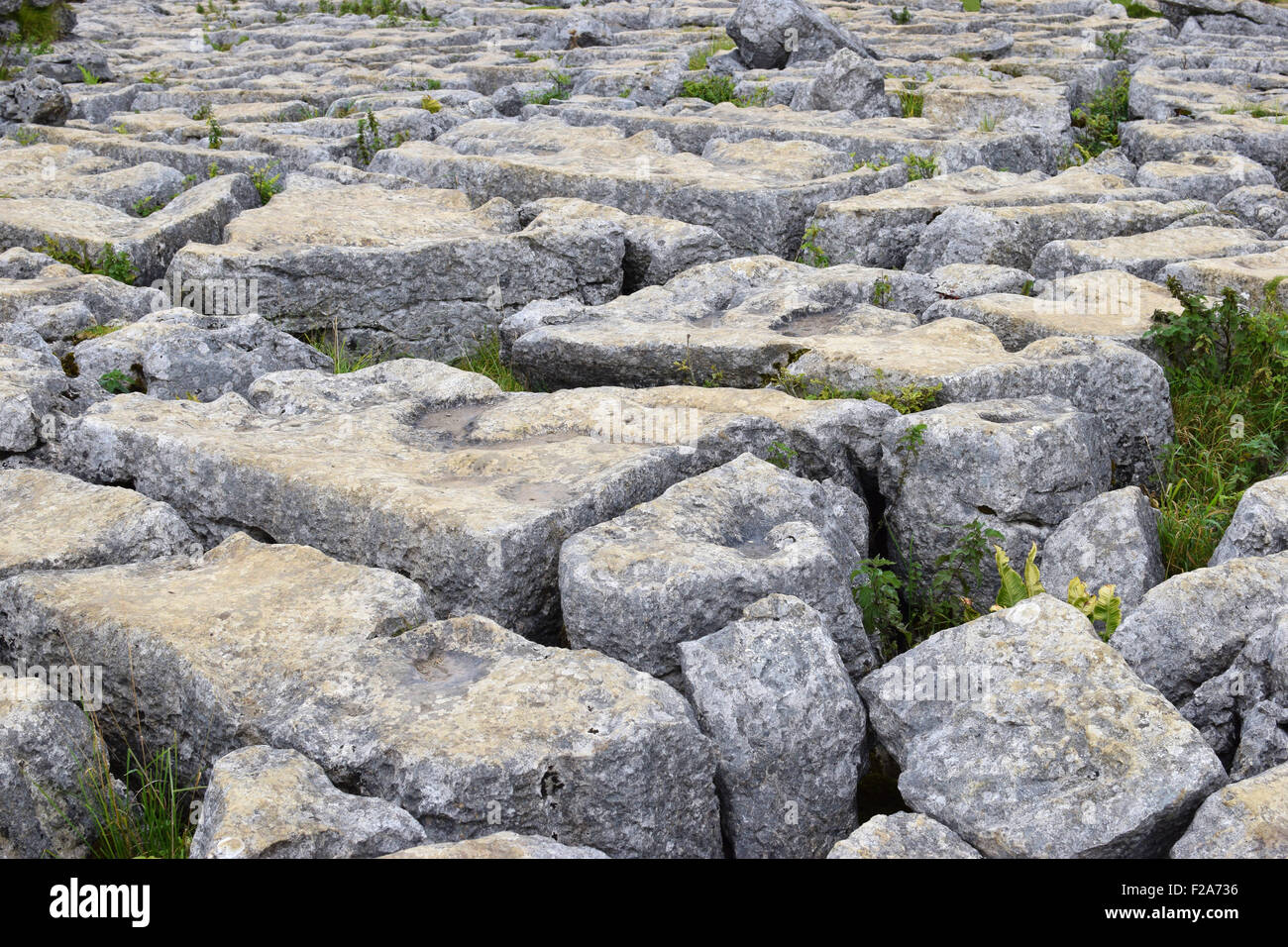 Pennine way above malham High Resolution Stock Photography and Images ...