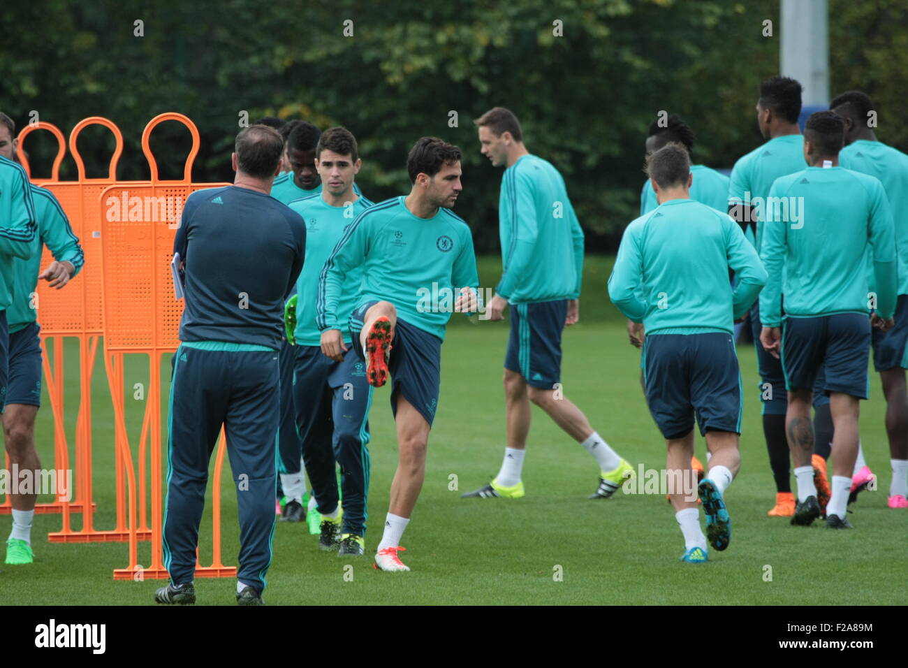 Chelsea soccer team players training hi-res stock photography and ...