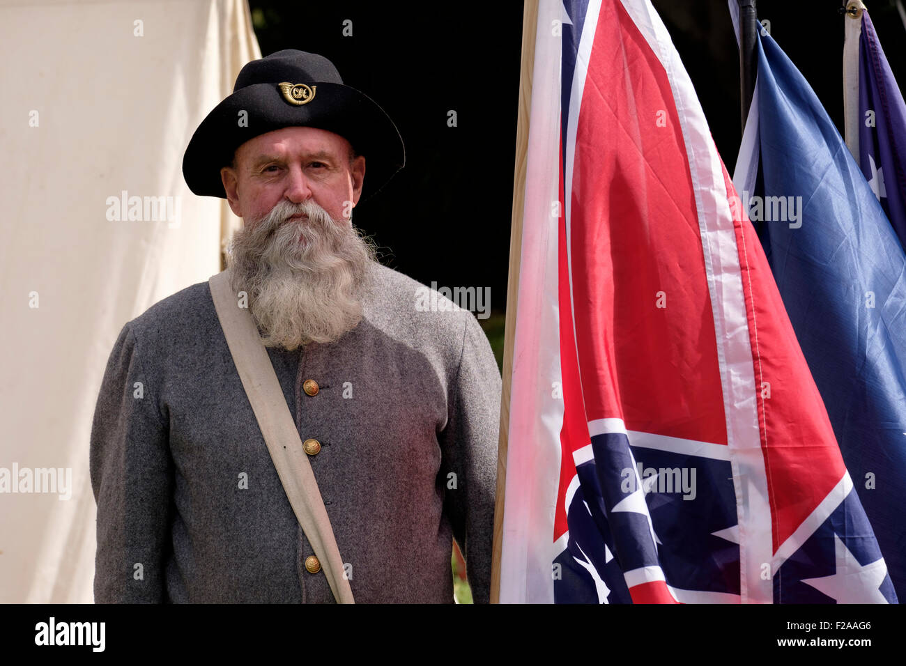 Old confederate national flag hi-res stock photography and images - Alamy