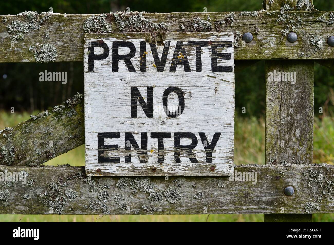 Private No Entry Sign in the countryside Stock Photo - Alamy