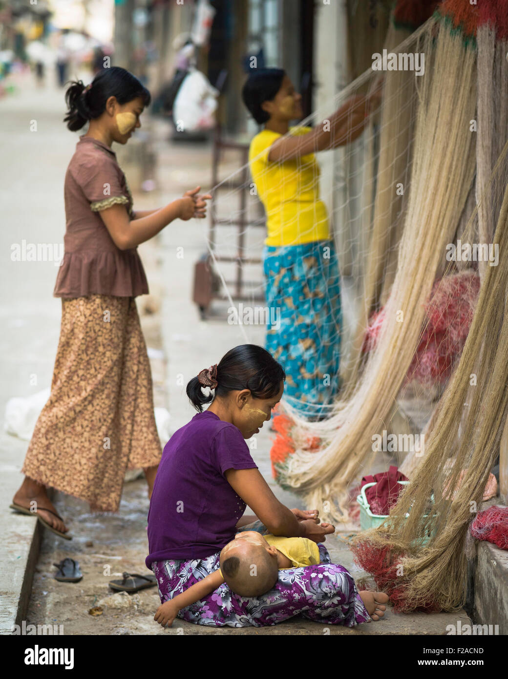 Workers on the street - Yangon, Myanmar Stock Photo - Alamy