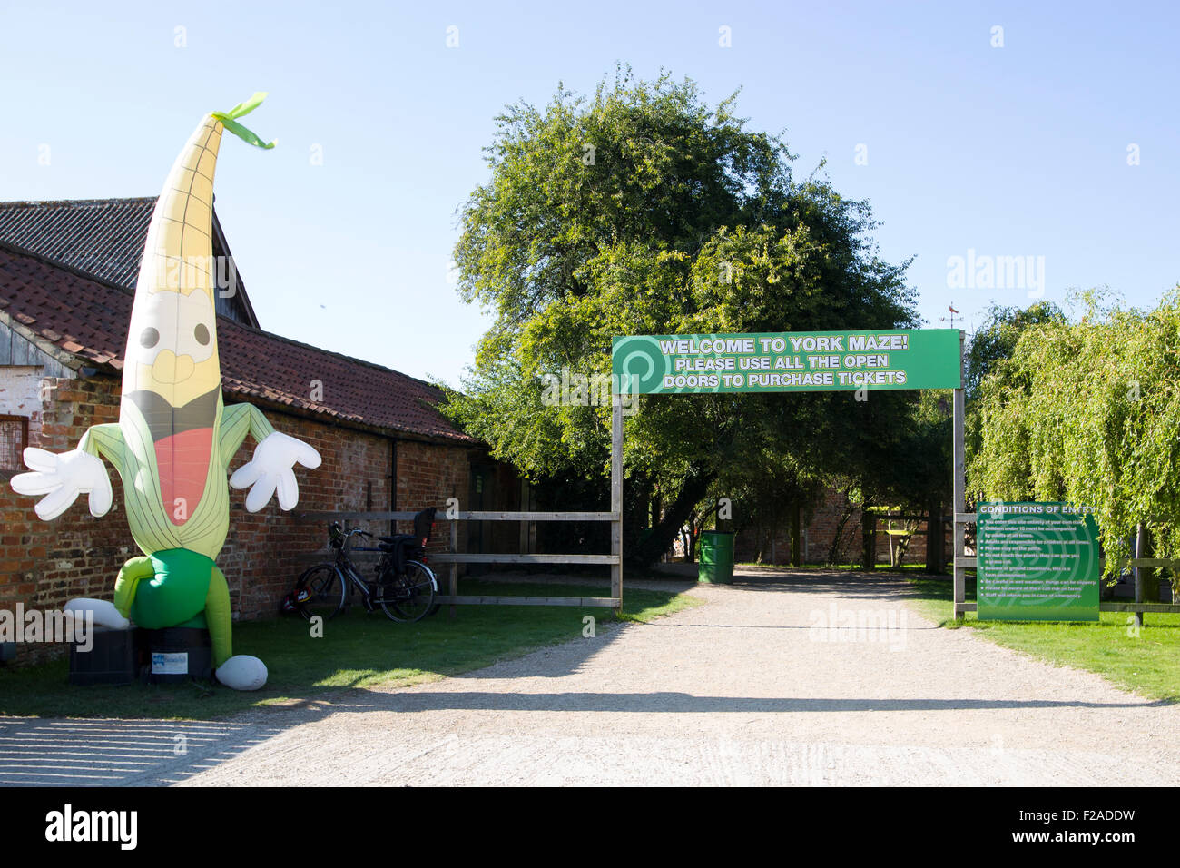 Maize maze 2015 hi-res stock photography and images - Alamy