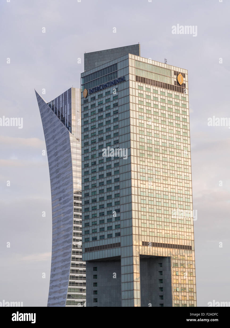 Modern architecture in warsaw hi-res stock photography and images - Alamy
