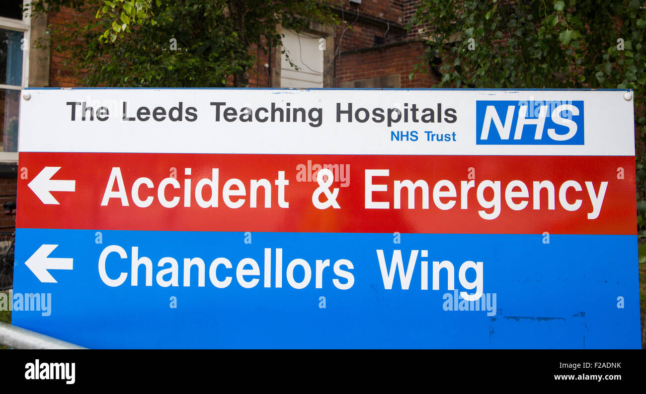 Leeds Hospital Accident & Emergency. Sign outside A&E at St James's ...