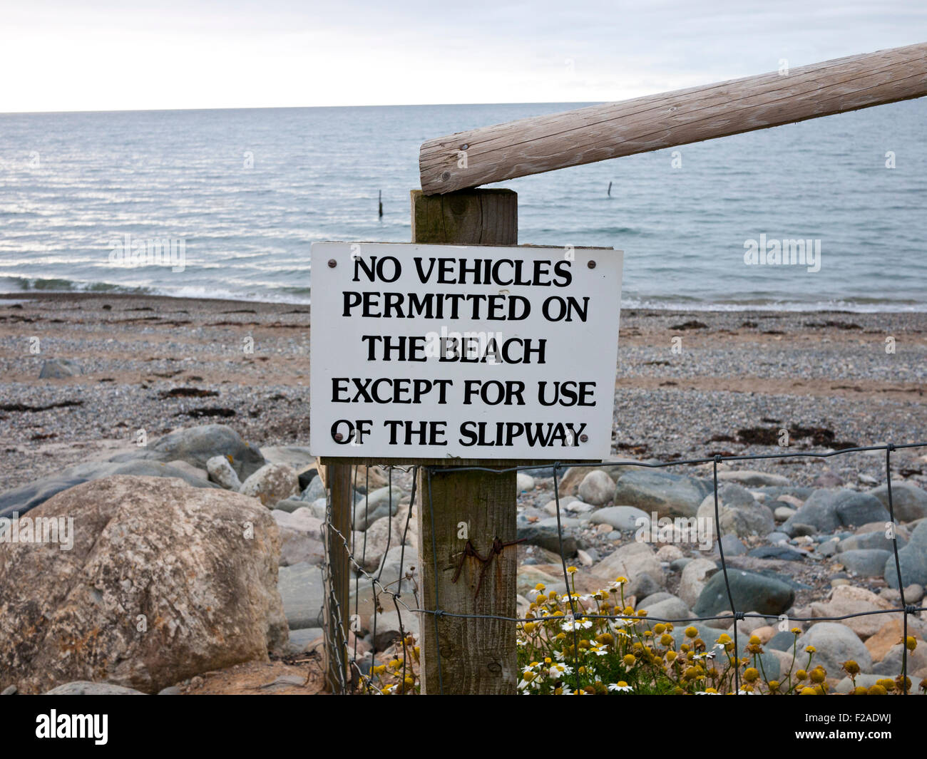 No vehicle permitted on beach sign, UK Stock Photo - Alamy