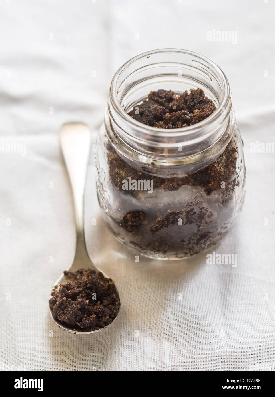 Peeling coffee beans hi-res stock photography and images - Alamy