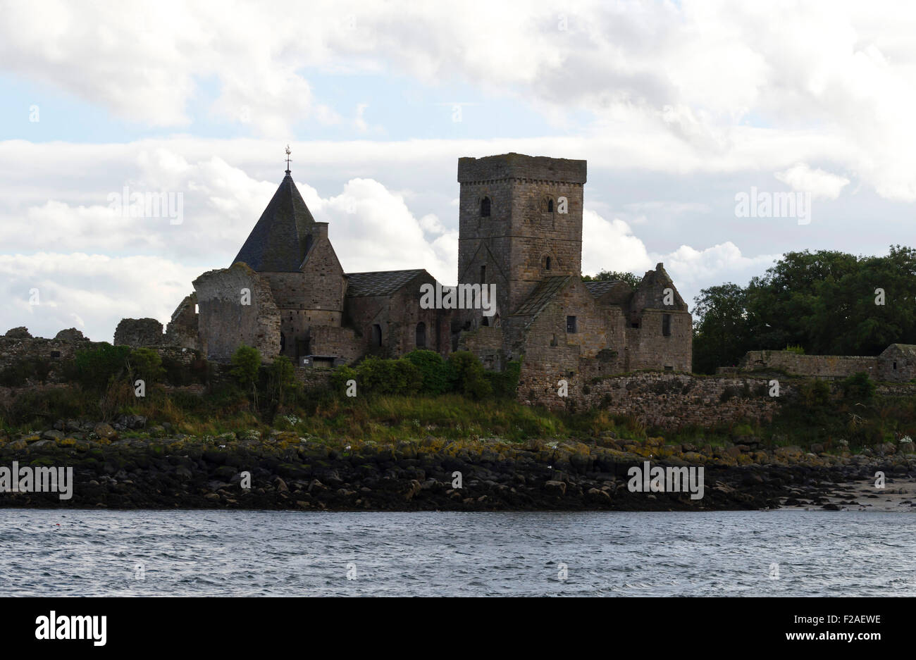 Inchcolm island ferry hi-res stock photography and images - Alamy