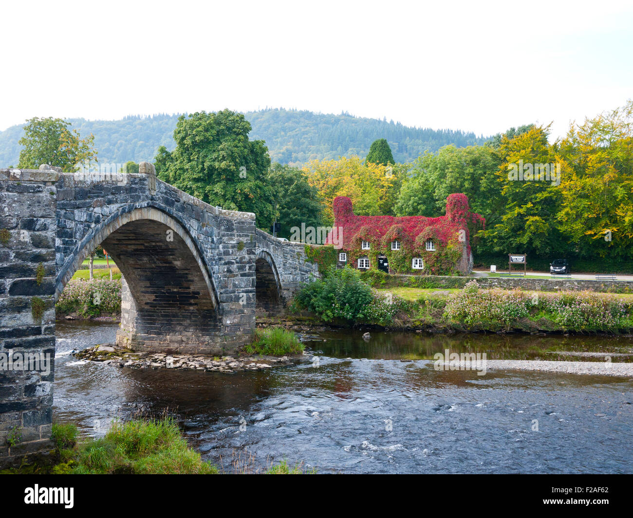 Llanrwst Bridge High Resolution Stock Photography and Images - Alamy