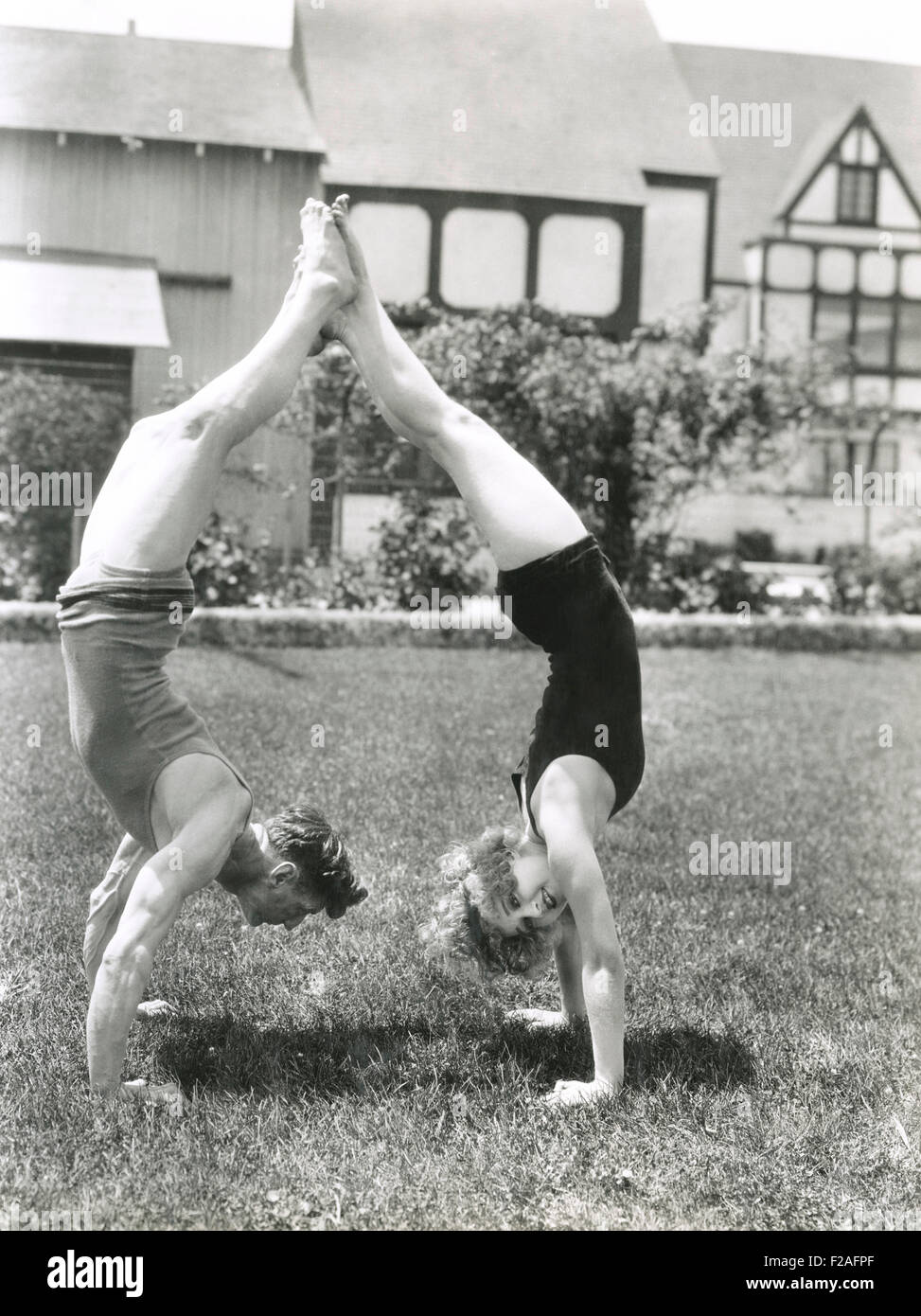 1920s couple hi-res stock photography and images - Alamy