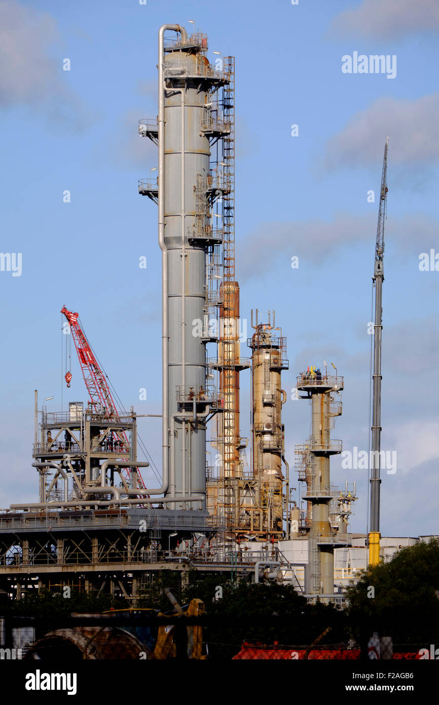Lytton refinery hi-res stock photography and images - Alamy