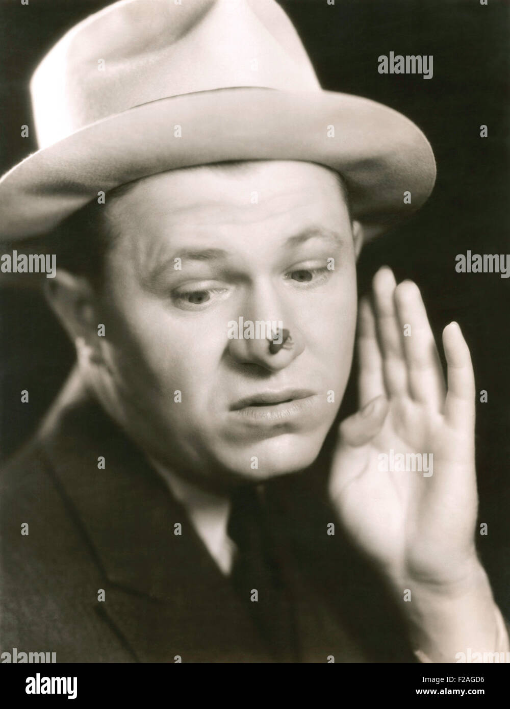 1910 1940 funny old man hi-res stock photography and images - Alamy
