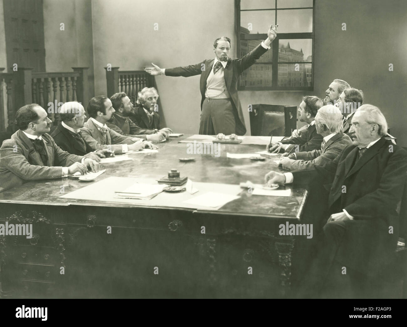 Man addressing group of men hi-res stock photography and images - Alamy