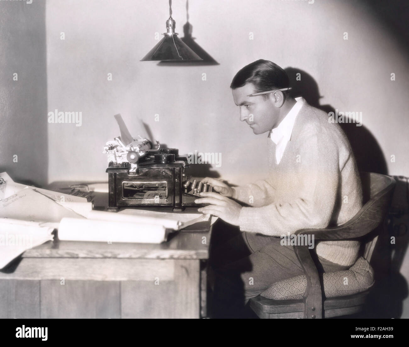 1930s retro man office desk hi-res stock photography and images - Alamy