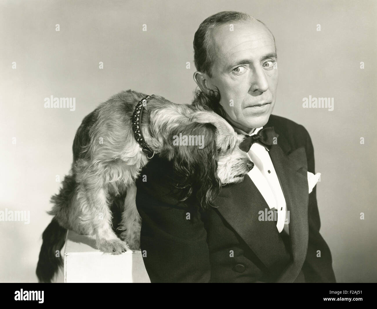 1940s man and dog hi-res stock photography and images - Alamy